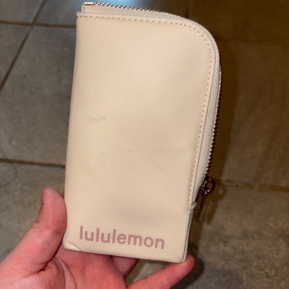 lululemon athletica | Accessories | Lululemon Athletica Cream Key Card ...